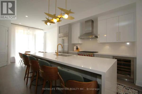 Brand New, Luxurious And Spacious 4 Level Townhouse - Richmond Hill, ON