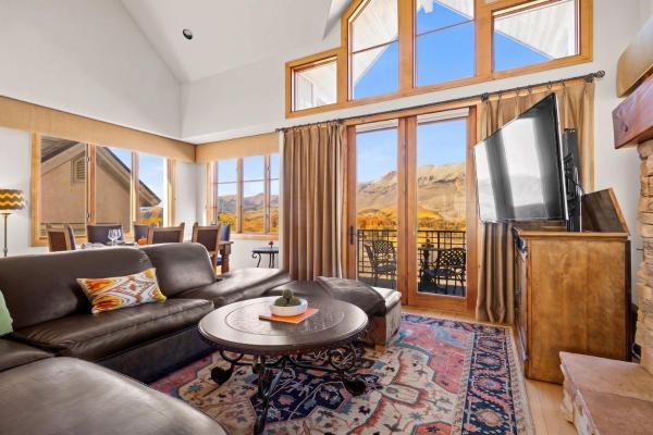 Mountain Village Retreat - Steam Shower & Views - Mountain Village, CO