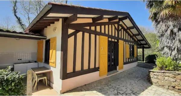 Chalet Avec Piscine Partagée - Landes