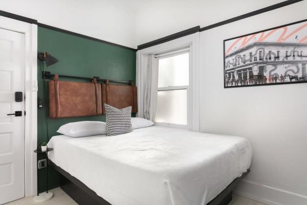 Gaslamp District Gem Private Room & Luxury - San Diego Airport (SAN)