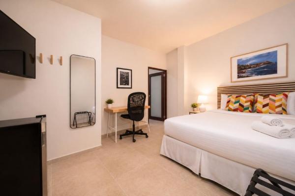 Room 1: Accessible Suite Roll In Shower Modern Design And Prime San Juan Location - San Juan, Puerto Rico