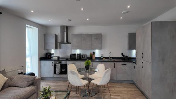 Stylish Modern Apartment With Balcony - Dartford