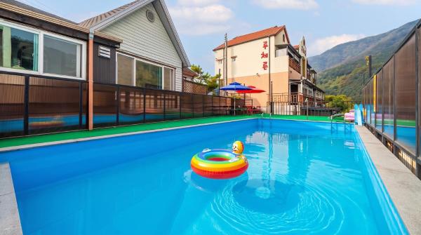 Gapyeong Lucerne Kids Spa Pension - South Korea