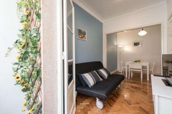 Apartamento Junto à Fonte Luminosa - Lisbon Portela Airport (LIS)