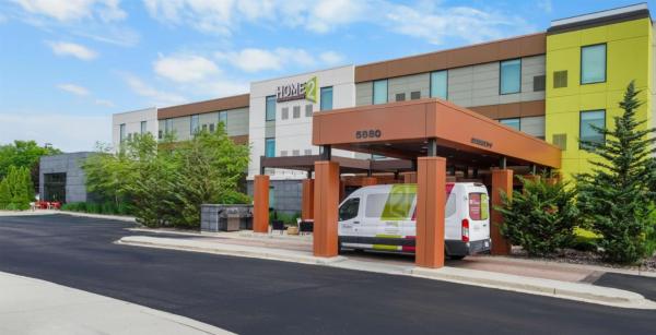 Home2 Suites By Hilton Milwaukee Airport - Milwaukee, WI