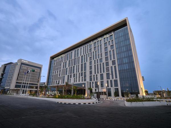 Novotel Dhahran Hotel & Residences - Dammam