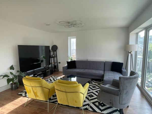 Sunflower House 6 Bedrooms Up To 10 Guests - Chatham