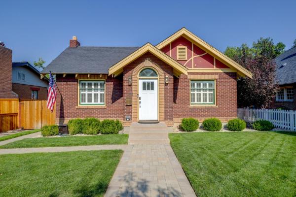 Charming Midtown Brick Home: Walk To Truckee River - Atlantis Casino Resort Spa