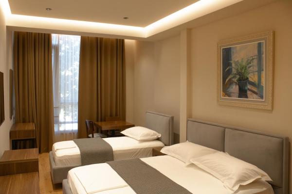 Good Rooms - Albania