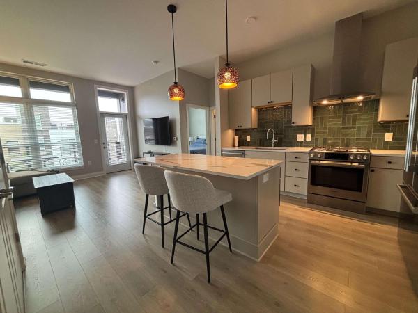 Modern 1br Bridge Park In Dublin With Balcony And Pool - Dublin, OH