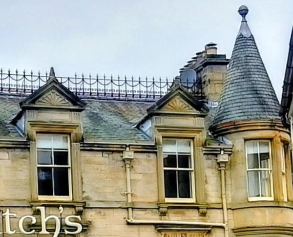 Turret View - Spacious Central Location - Peebles
