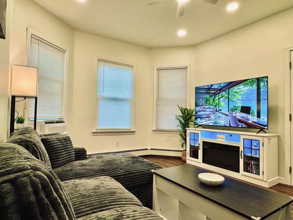 Luxe, Bright & Stylish 2bed Unit With Parking Near Nyc! - Rockland County, NY