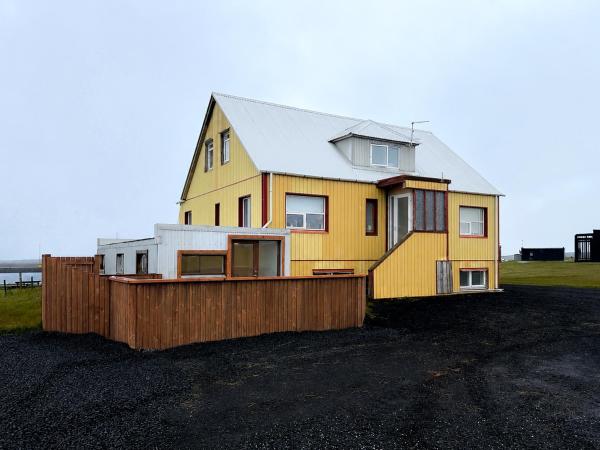 Guesthouse Sjonarholl - Islandia