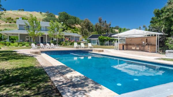 Hidden Hills Olives And Oaks By Avantstay - Atascadero, CA