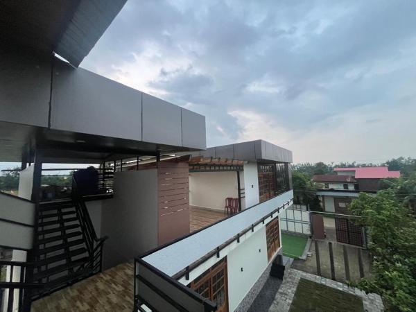 Serene Villa Self Cooking 10min From Airport - Manipur