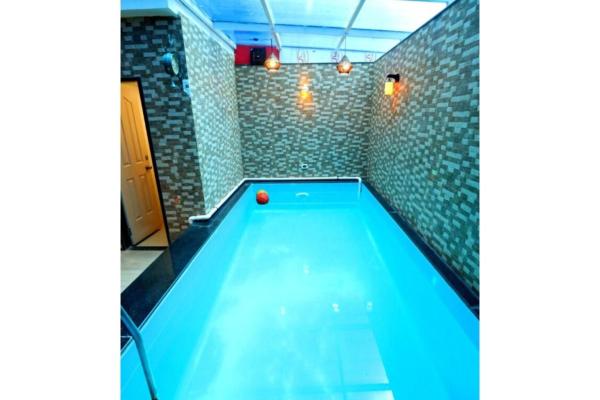 Luxurious 4 Bedroom Private Pool Villa At Kandivali East, Mumbai - 