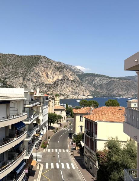 Appartement à Beaulieu-sur-mer, Côte D'azur, Climatisé, Avec Terrasse - Saint-Jean-Cap-Ferrat