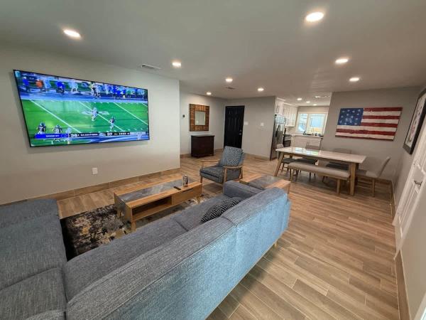 Lsu House - 4 Bedroom Sleeps 12 - On Campus - 배턴루지