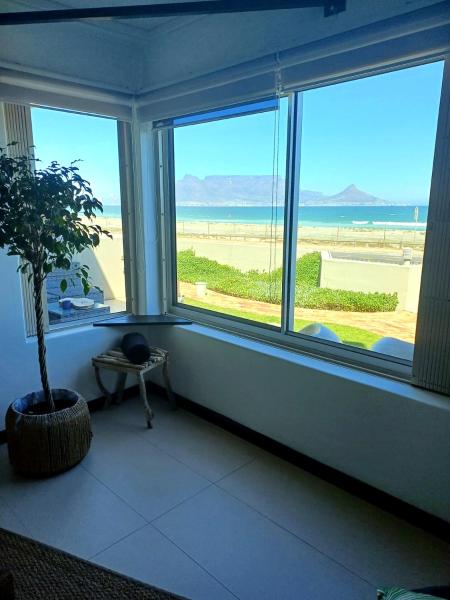 Sea Spray Table View Beachfront Bliss - Parklands