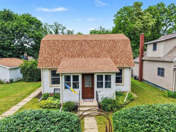 3 Bdrms 2 Bath Easy Walk Downtown, Close To South Beach - South Haven, MI