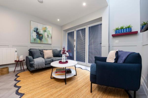 Luxury Home At Central Location With Free Parking - South Wales