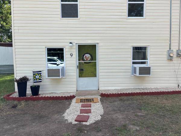 Nut House At Pecan Grove - Brookhaven, MS