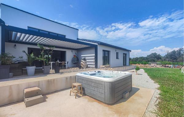 Lovely Home In Canet With House A Panoramic View - Hérault