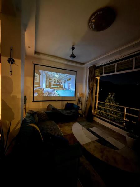 Hills 360 Villa - Wai