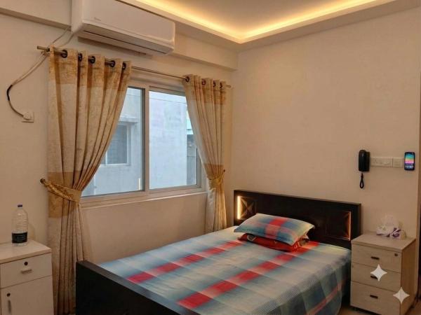 R4 Cozy Ac Private Bedroom With Attached Bath & Balcony At Bashundhara - Bangladesh