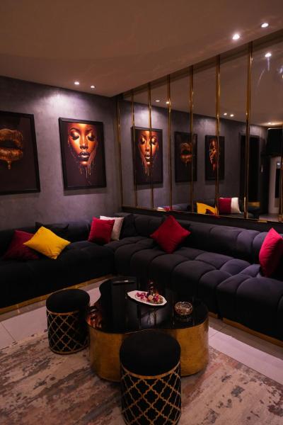 The Elysian Villa 2, 2bhk, 2kanal Area - Lahore