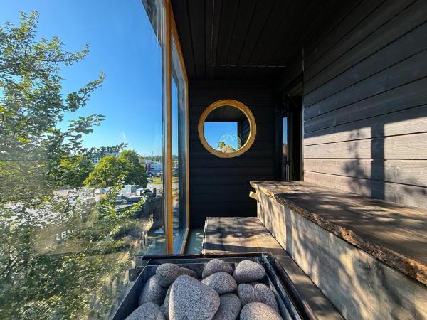 Unique Stay In Telliskivi Creative City With Private Sauna & Golf Simulator - Tallinn