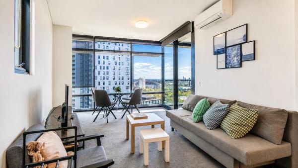 Olympic Park 1br With Views & Parking - バーウッド