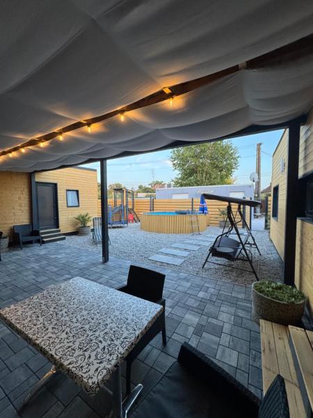 Sauna & Pool Reatreat - Nové Zámky