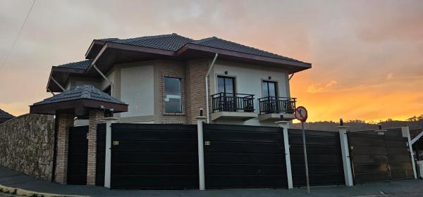Villa Di Altezza, Campos Do Jordão I Recém Inaugurada - Santo Antônio do Pinhal