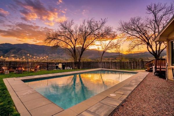 6k Sq/ft! Heated Pool, Hot Tub, Game Room, Theatre - Colorado Springs, CO