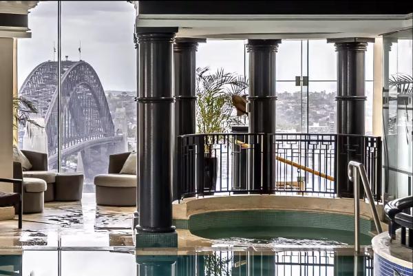 Sydney Rocks By Stays By Skye - Bondi Beach