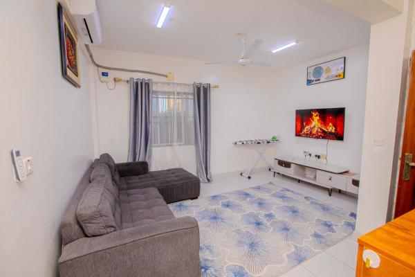 Buxton Point-1bhk-furnished-ac-step Free - Mombasa