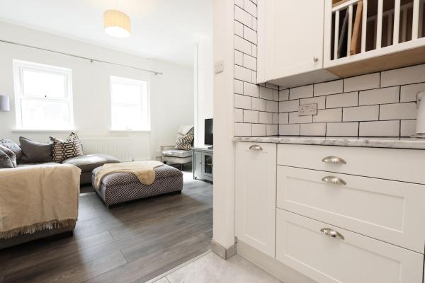 The City Escape - Contractor & Holiday, Parking - Cardiff