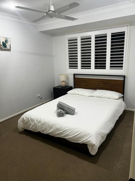 Between Coast & Vale With Sauna & Pizza Oven - McLaren Vale
