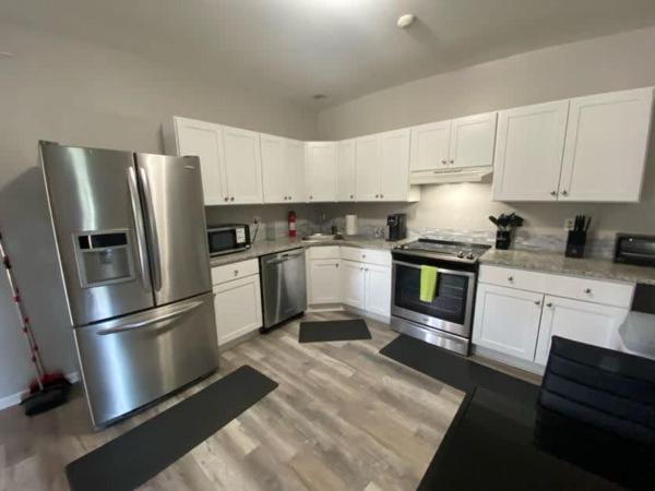 Private Apartment In Southbury 105 - Waterbury, CT