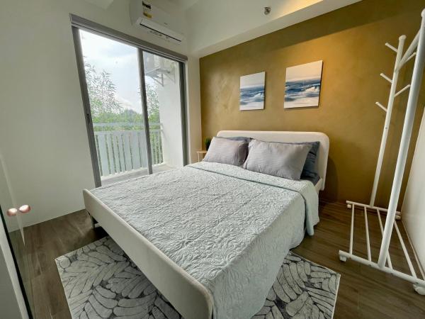Premier Suites 3br Condo Pool And Free Parking - Iloilo
