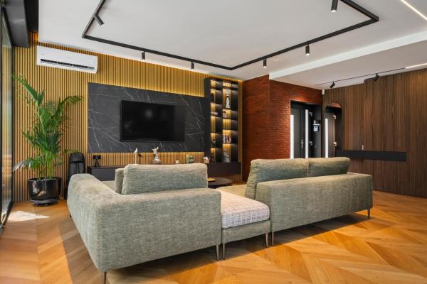 Red Brick Villa By The Forest - Tunari