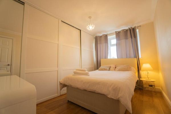 Free Parking 7 Beds Contractor Large Groups - Reading