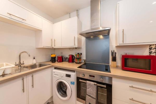 Ibex House Modern 2-bed Flat Free Parking - Reading