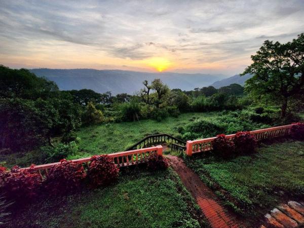 Holiday Stay - Mahabaleshwar