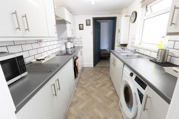 Central 4-br Middlesbrough | Walk To Station & Uni - Hartlepool