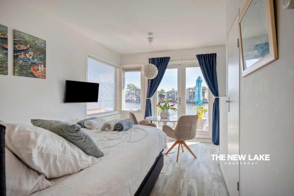 The New Lake Boathouse - Amsterdam