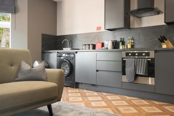 Olive Tree House Sleeps 34 - Group Getaway - Hull