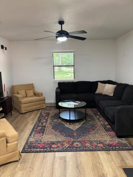 Tiny Home Near Stephen F Austin - Nacogdoches, TX