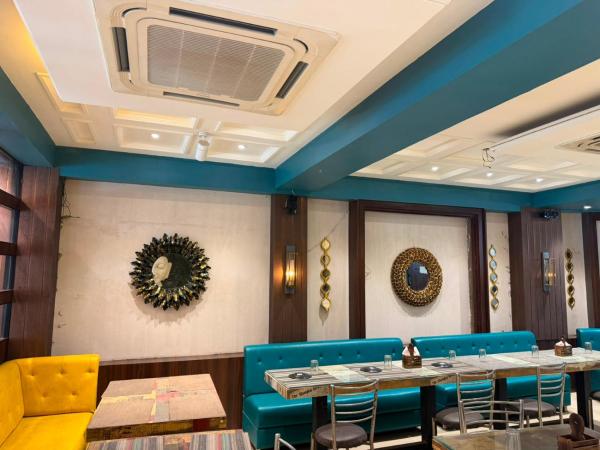 Hotel Shree Urmila - Prayagraj